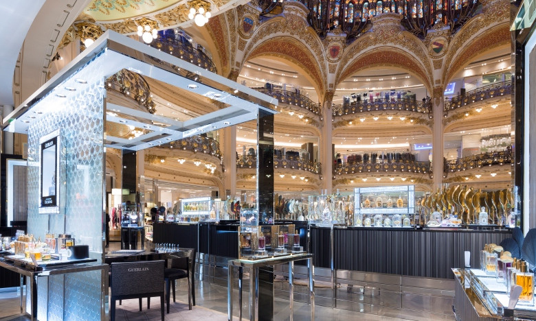 New Area: Fashion, Luxury and Creation